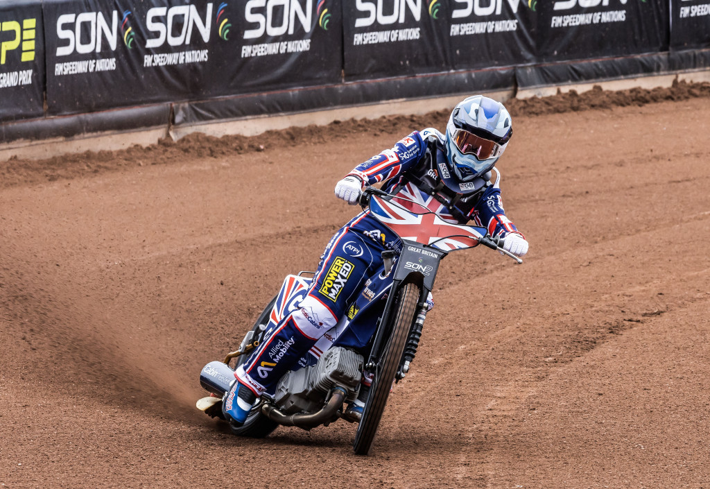 FIM Speedway - News - TRACK RESERVES HAGON & FLINT COMPLETE CARDIFF LINE-UP