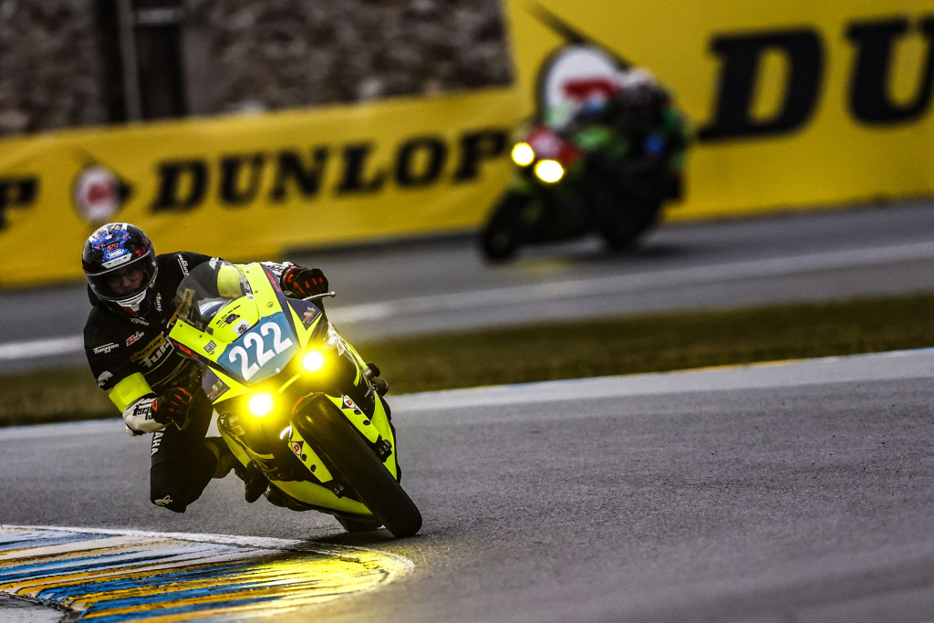 FIRST EWC PRODUCTION LAURELS GO TO TEAM SUPER MOTO RACING | Webike News